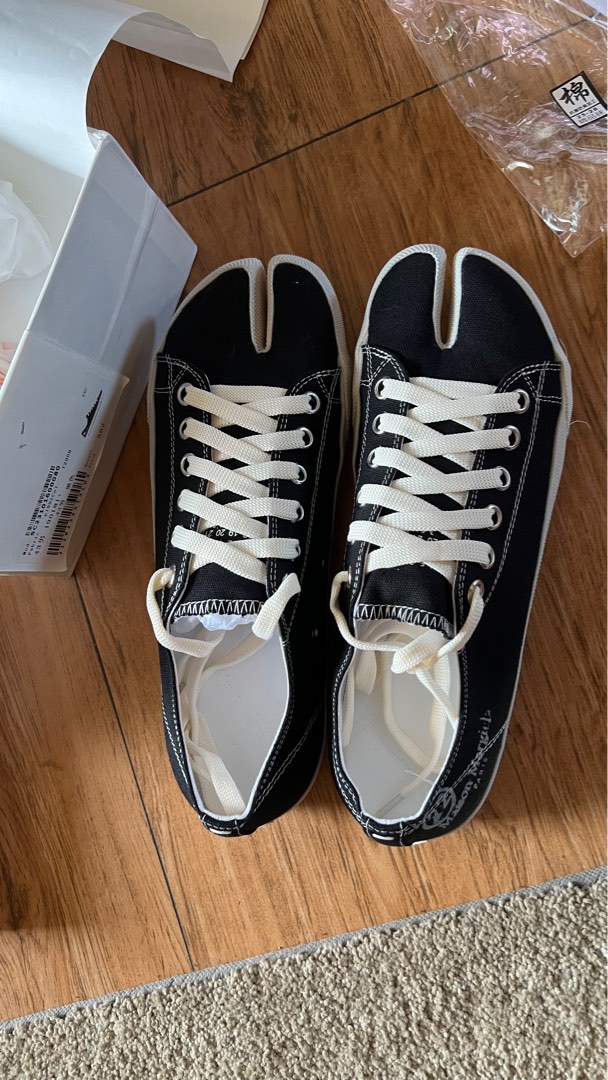 Maison Margiela Tabi sneakers lowcut mm6, Men's Fashion, Footwear ...