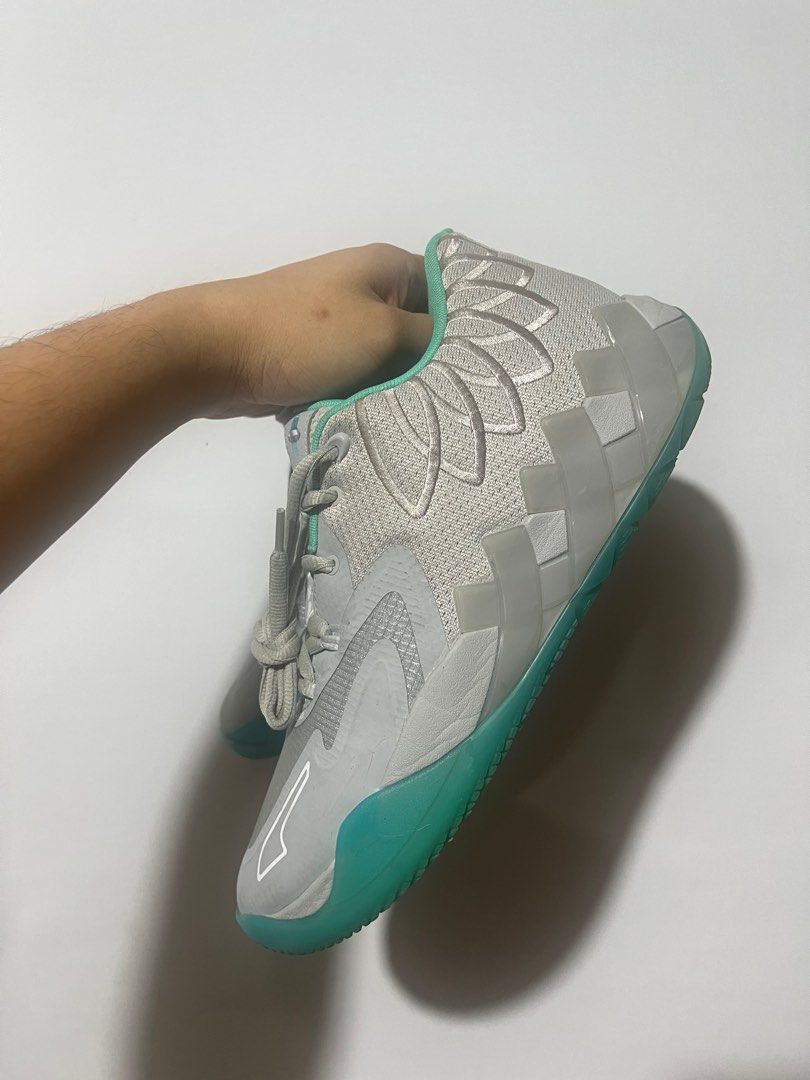 MB1 Lo UFO, Men's Fashion, Footwear, Sneakers on Carousell