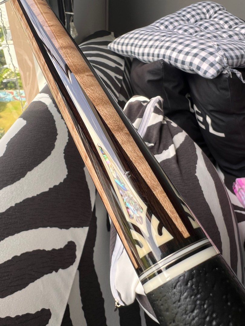 Mezz AXI 608 pool cue, Sports Equipment, Sports & Games, Billiards ...