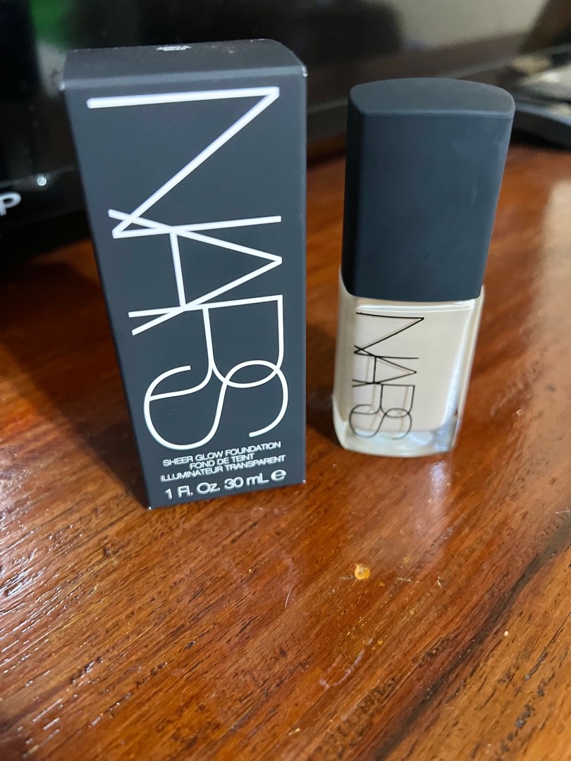Nars Sheer Glow Foundation - Siberia (Light 0), Beauty & Personal Care ...