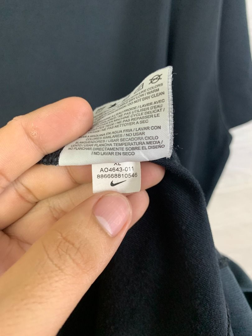 NIKE ACG, Men's Fashion, Tops & Sets, Tshirts & Polo Shirts on Carousell