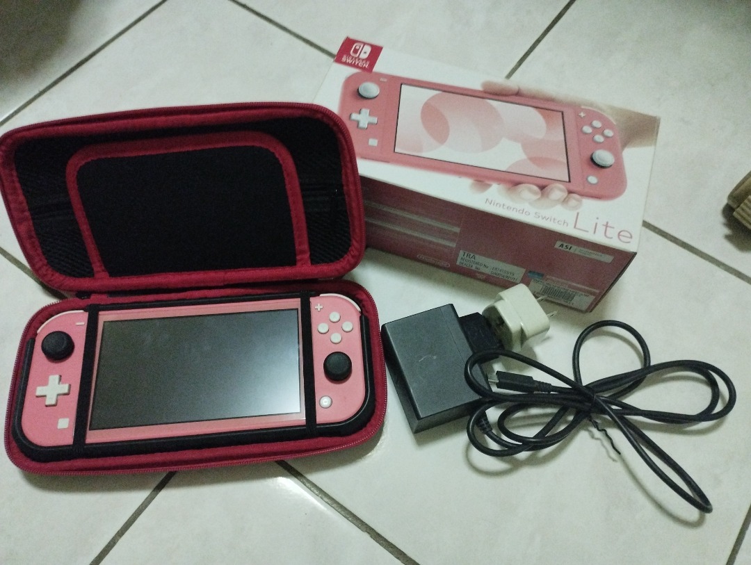 Nintendo Switch Lite For Sale!, Video Gaming, Video Game Consoles ...
