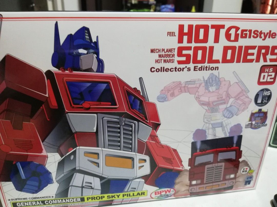 Optimus prime transformers, Hobbies & Toys, Toys & Games on Carousell