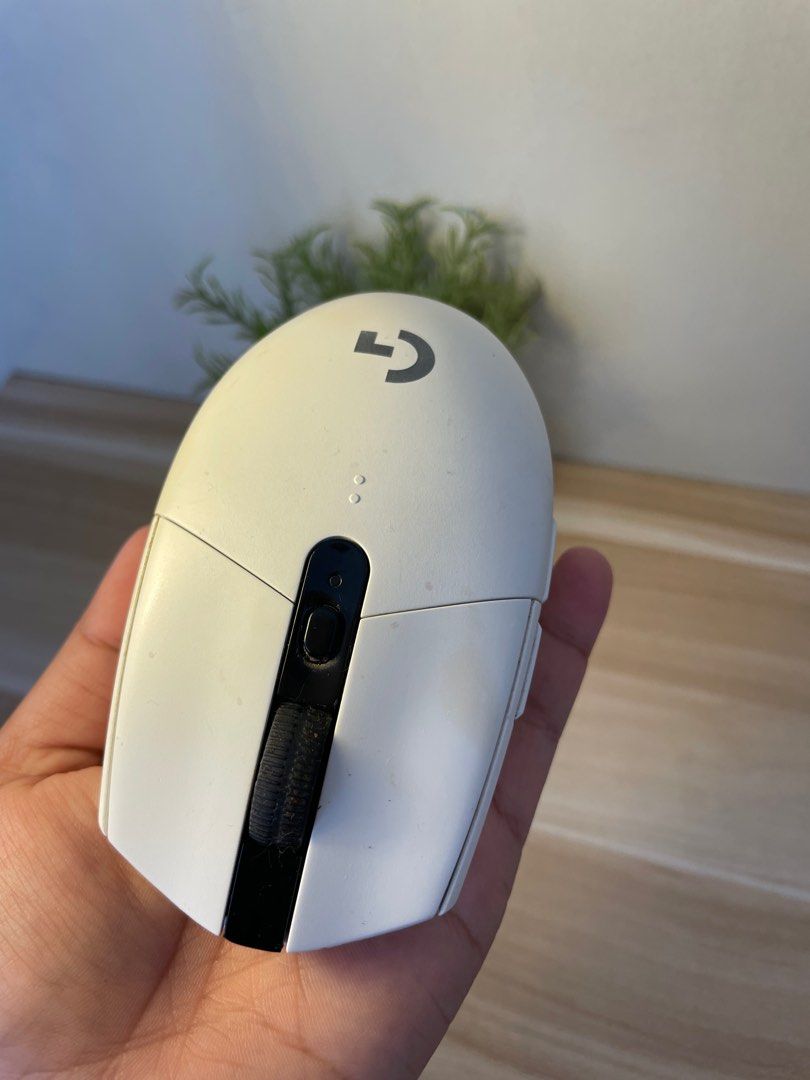 Original Logitech G304, Computers & Tech, Parts & Accessories, Mouse ...