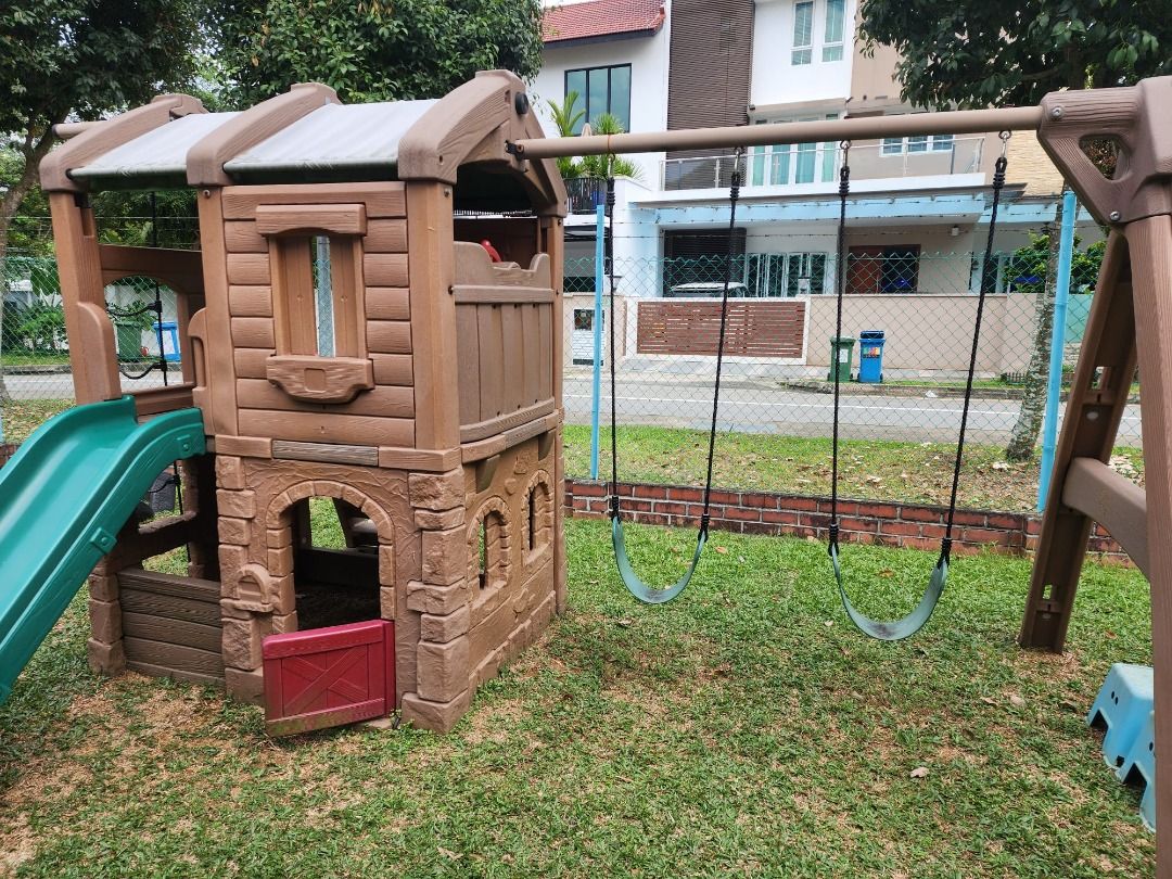 Playground Adventure Play Step 2 with Clubhouse, Swing, Climber, Glider ...