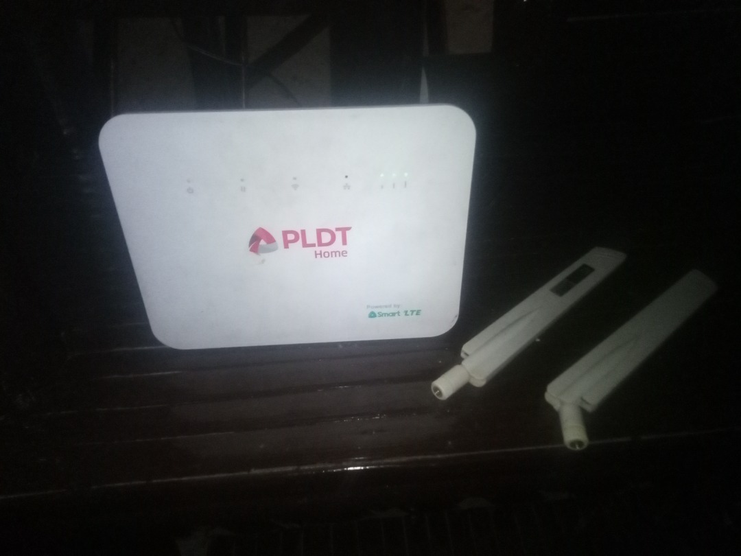 PLDT Boosteven cellular router cat6 (w/Activated Smart Sim), Computers ...