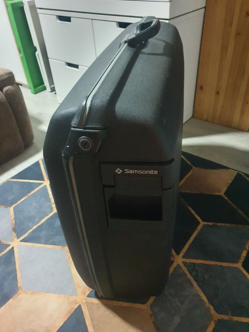 Samsonite Oyster Case Luggage, Hobbies & Toys, Travel, Luggage on Carousell