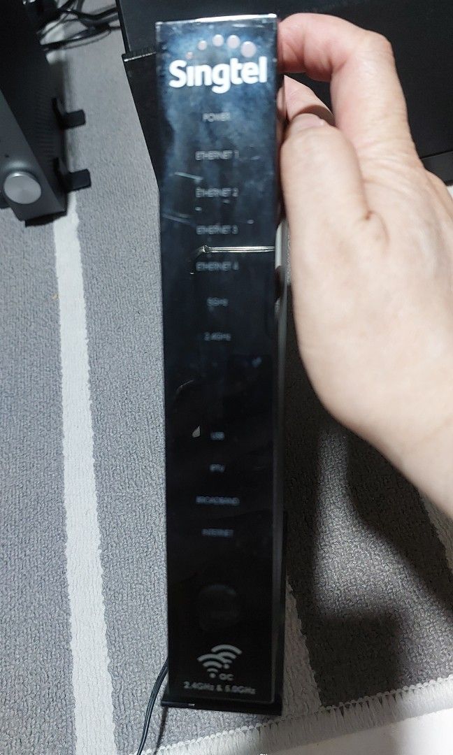 Singtel wireless router, Computers & Tech, Office & Business Technology ...