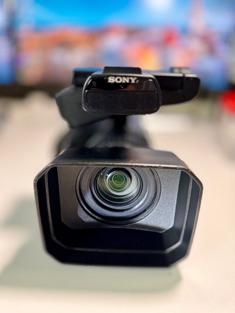 Sony HXR-NX100, Photography, Cameras on Carousell