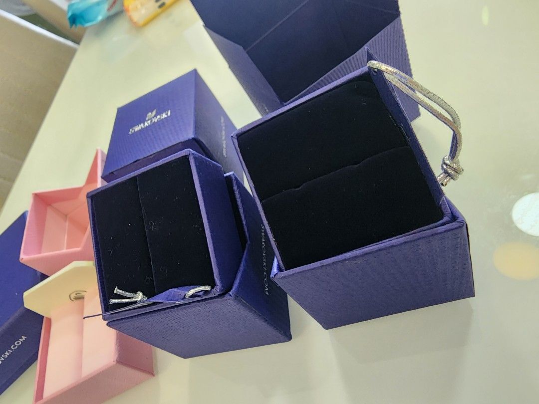 Swarovski boxes and bags, Women's Fashion, Jewelry & Organisers ...