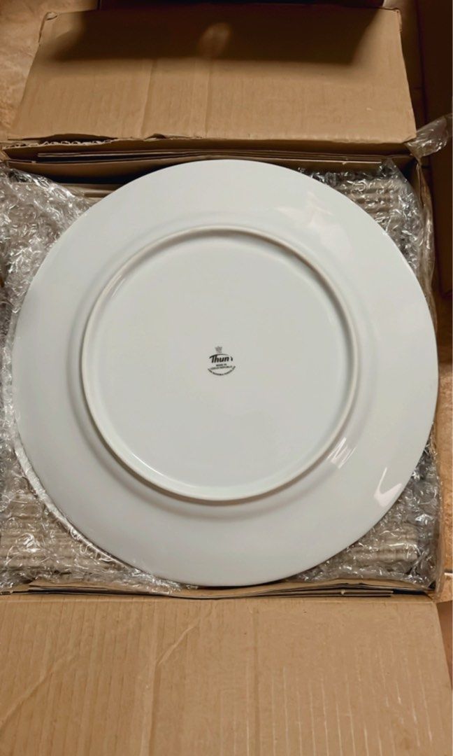 THUN BRAND Plates Flat, Furniture & Home Living, Kitchenware ...