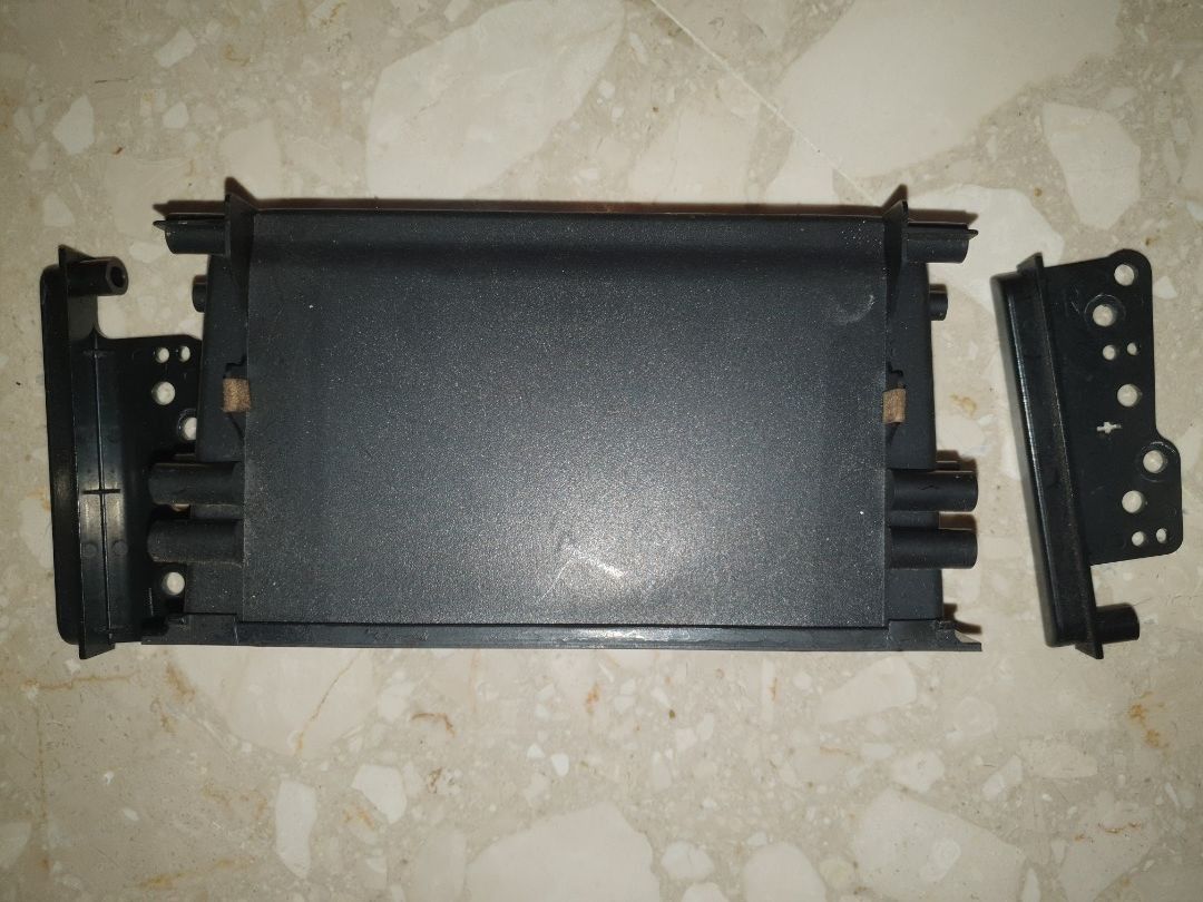 Toyota audio head unit bracket + old head unit, Car Accessories ...