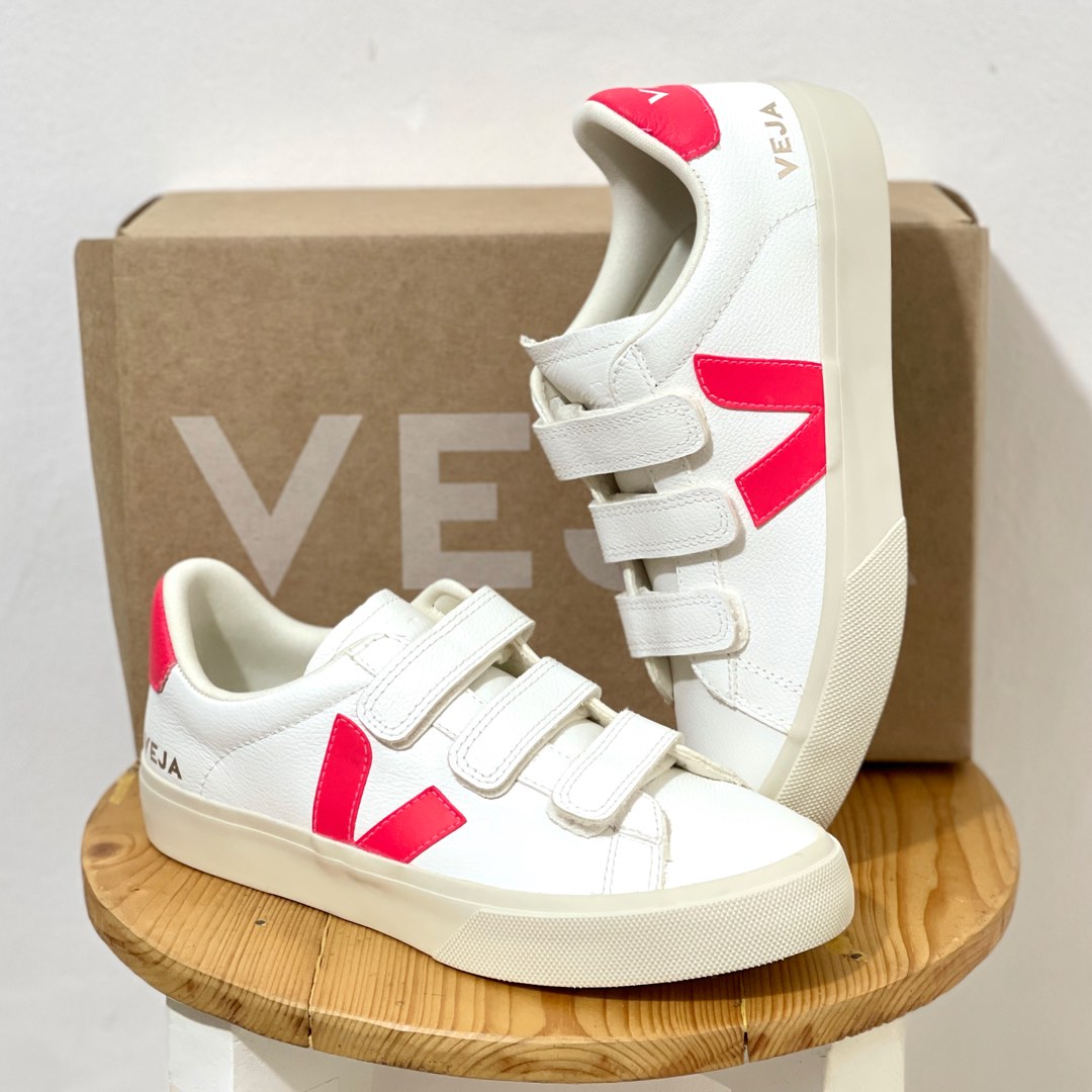 Veja Recife Extra White-Rose Fluo EU38, Women's Fashion, Footwear ...