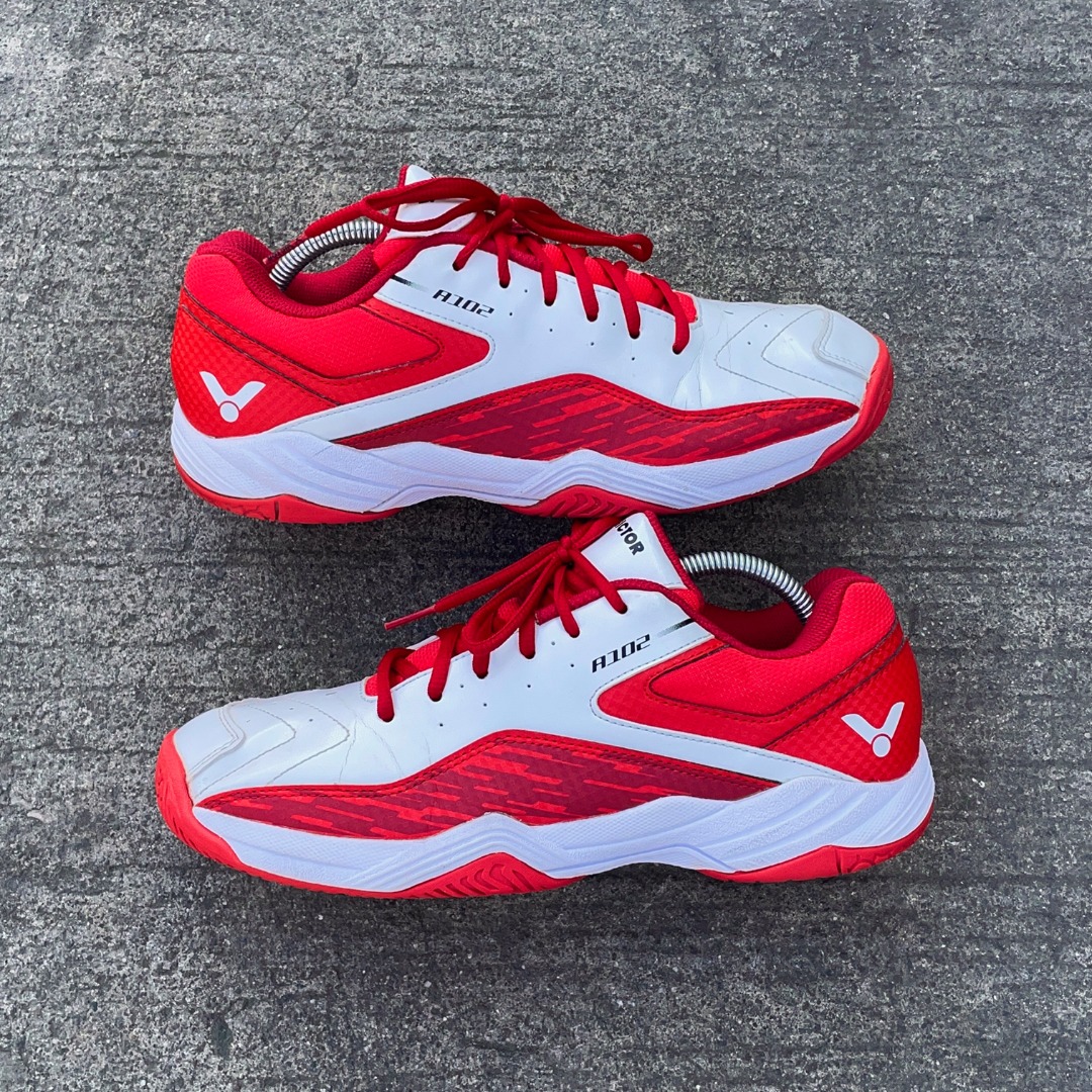 Victor A102, Luxury, Sneakers & Footwear on Carousell