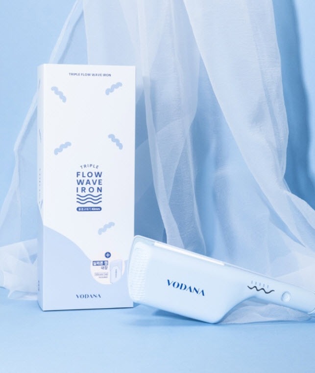 VODANA TRIPLE FLOW WAVE IRON 40MM CREAMY BLUE FROM KOREA, Beauty ...