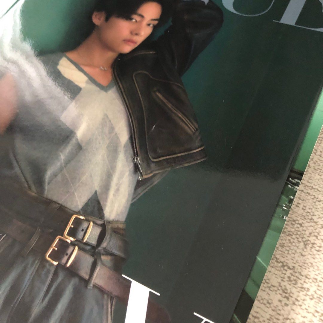 Vogue V Taehyung BTS, K-Wave di Carousell