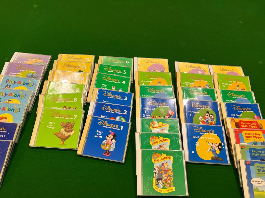 World Family - English learning CDs, 興趣及遊戲, 音樂、樂器 & 配件, 音樂與媒體 - CD 及 ...