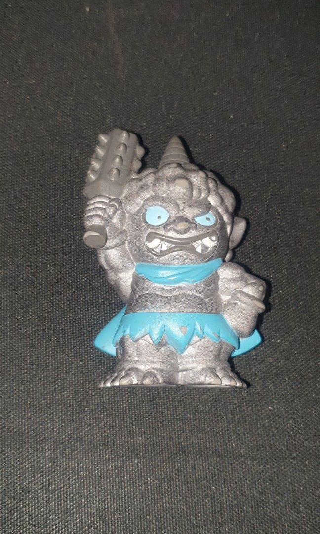 yokai watch monster oni vinyl, Hobbies & Toys, Toys & Games on Carousell