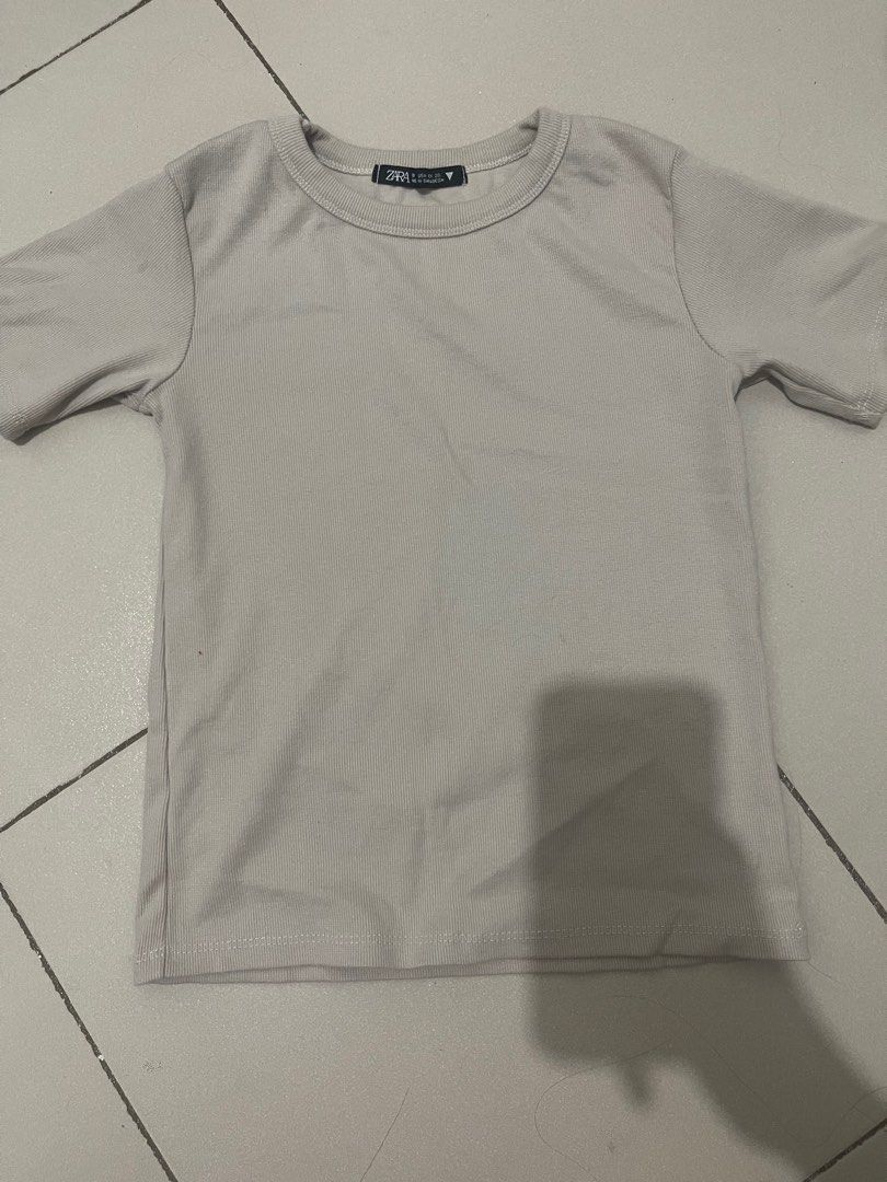 Zara basic top, Women's Fashion, Tops, Blouses on Carousell