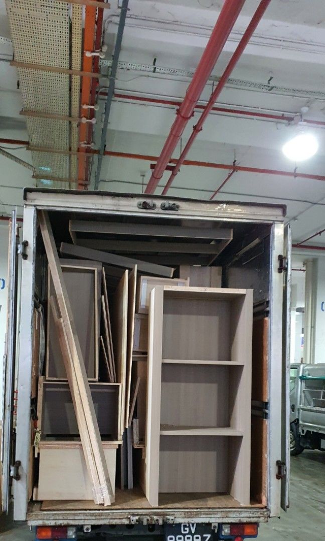 10ft box truck with lorry driver, Home Services, Movers & Delivery, House Moving on Carousell