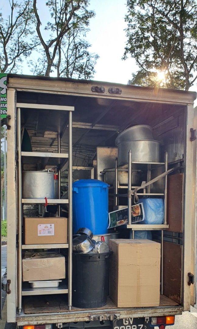 10ft box truck with lorry driver, Home Services, Movers & Delivery ...