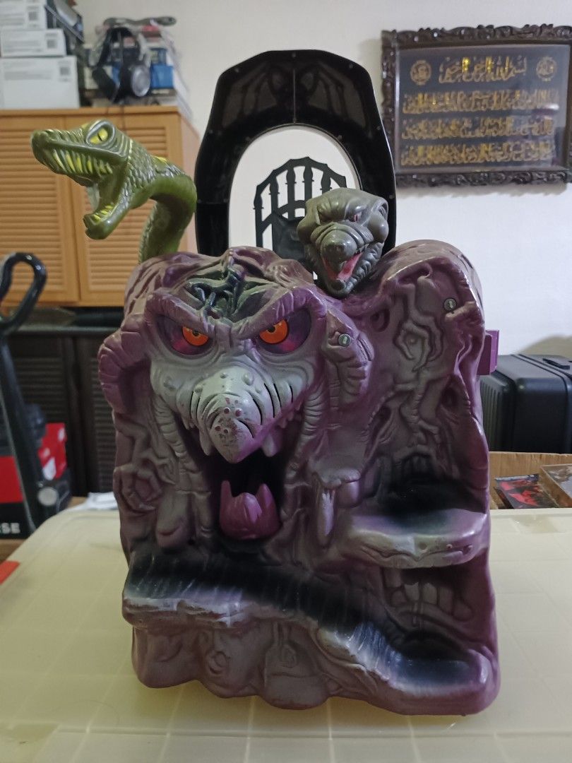 1983 Snake Mountain Castle Skeletor He-Man Masters Of The Universe MOTU ...