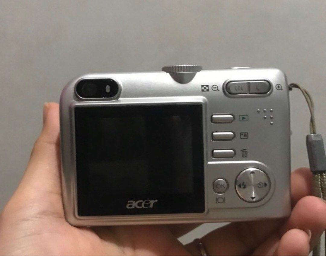Acer Digital Cam (with defect), Photography, Cameras on Carousell