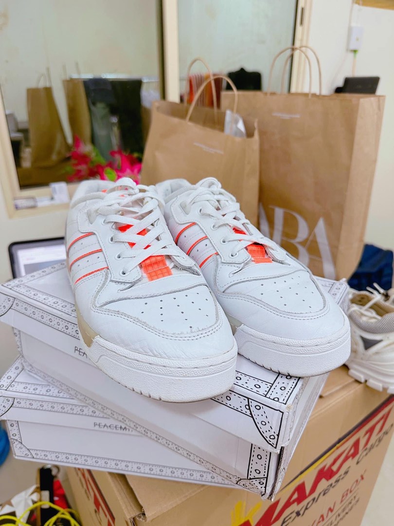 Adidas Men Size 44, Men's Fashion, Footwear, Sneakers on Carousell