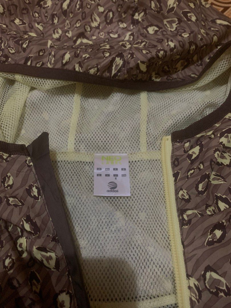 ADIDAS NEO WIND BREAKER, Women's Fashion, Activewear on Carousell