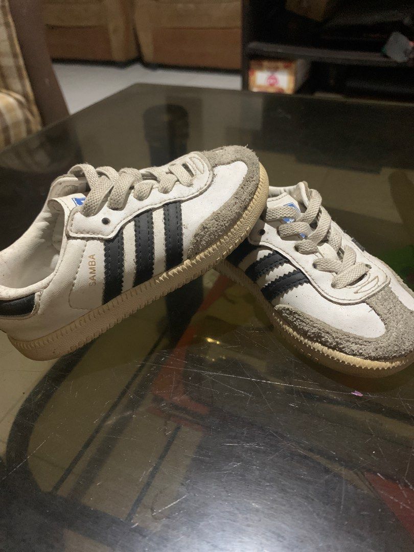 Adidas Samba for Kids, Women's Fashion, Footwear, Sneakers on Carousell