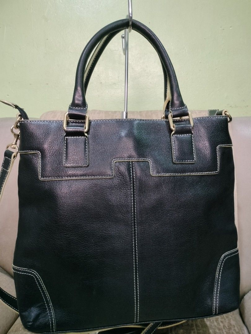 Authentic Vincis Bench 2 way Bag, Women's Fashion, Bags & Wallets ...