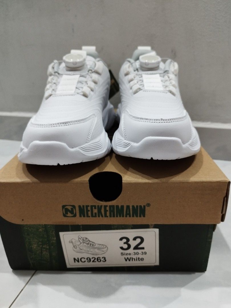 BN Neckermann Twist & Tight School Shoes, Men's Fashion, Footwear ...