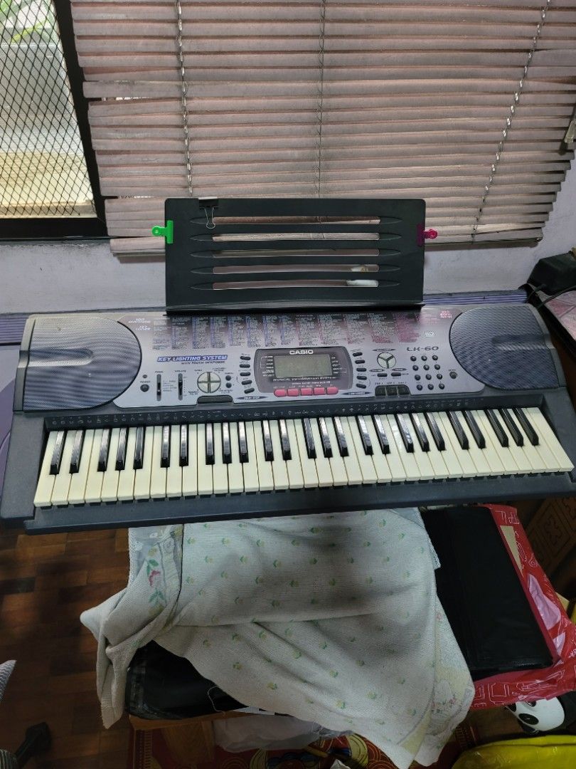Casio LK-60 Piano Keyboard with light, Hobbies & Toys, Music & Media, Musical Instruments on ...
