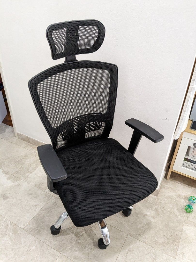 Computer Chair, Furniture & Home Living, Furniture, Chairs on Carousell