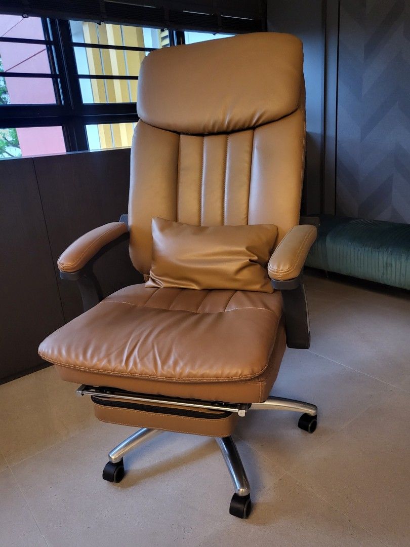 Computer Chair, Furniture & Home Living, Furniture, Chairs on Carousell