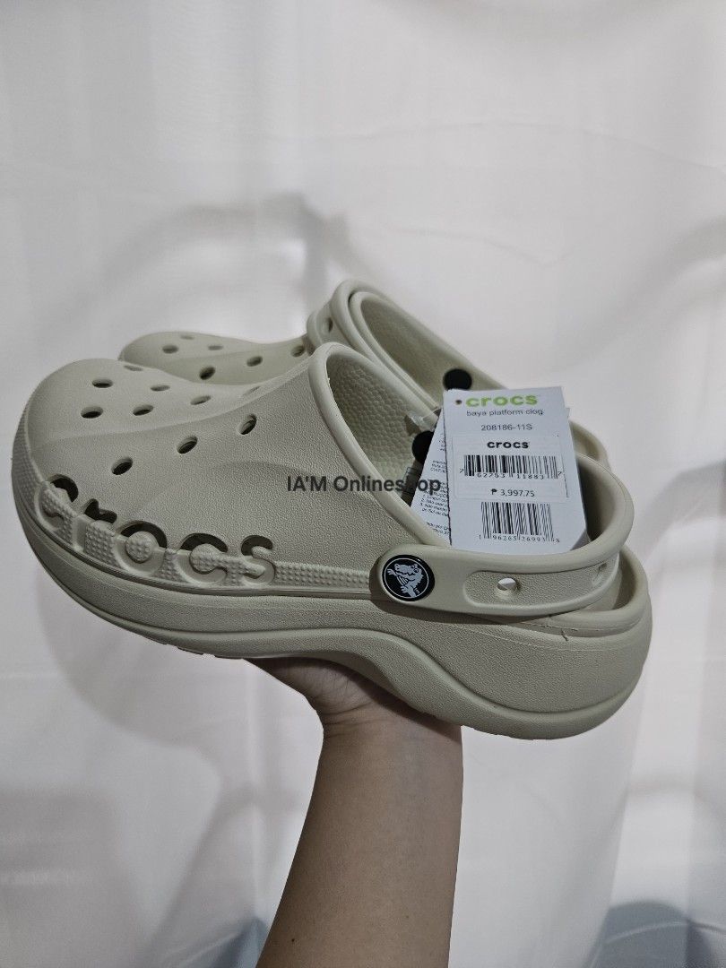 Crocs Baya Platform - Bone W6, Women's Fashion, Footwear, Slippers and slides on Carousell