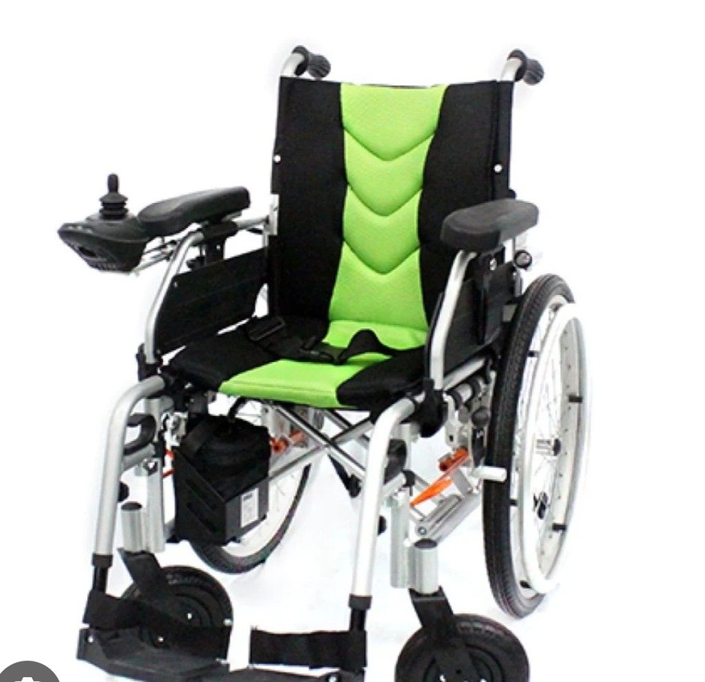 Cruz Motorised Wheelchair, Health & Nutrition, Medical Supplies & Tools ...