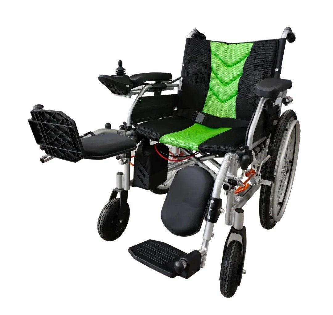 Cruz Motorised Wheelchair, Health & Nutrition, Medical Supplies & Tools ...