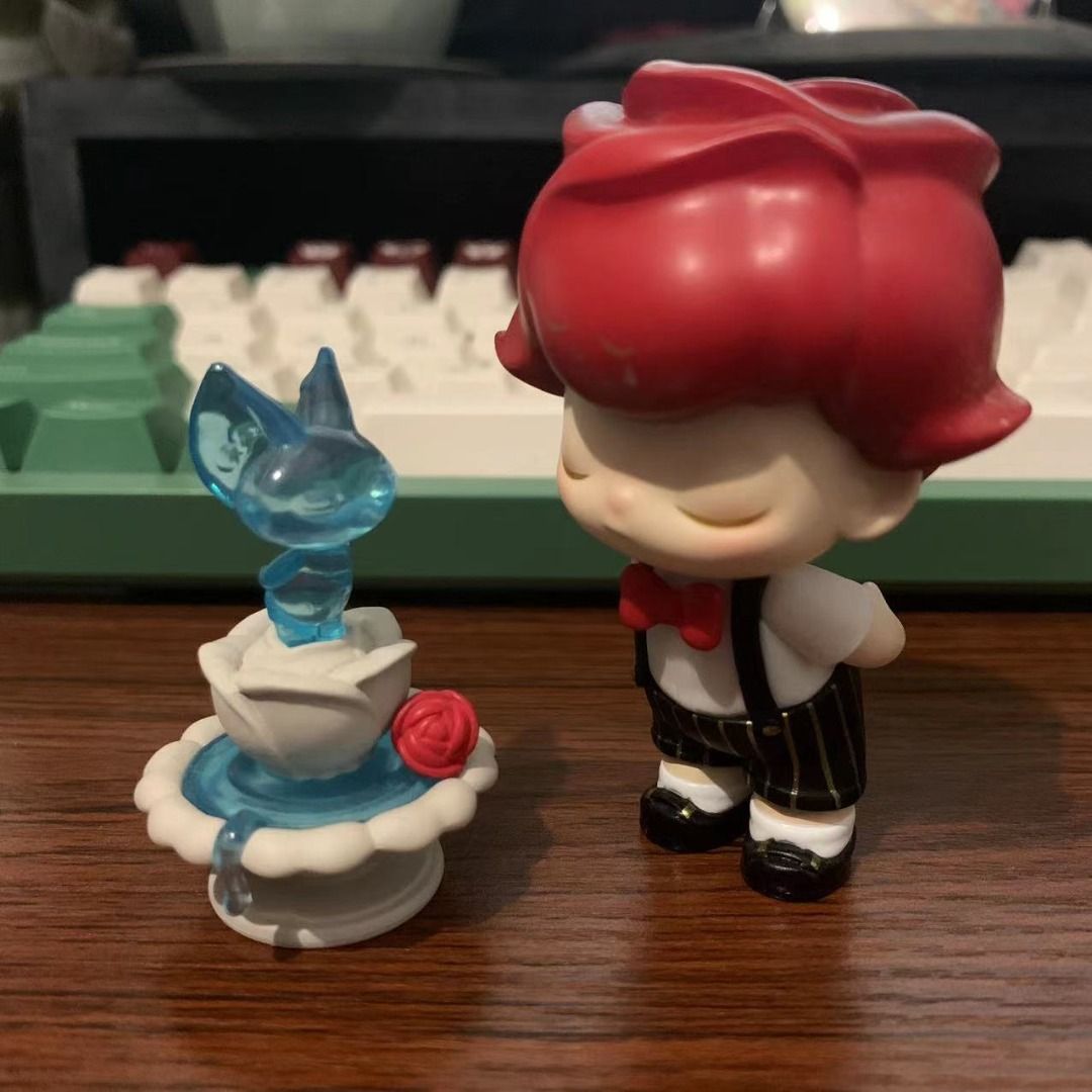 Dimoo Dating 約會日系列 Love Fountain 表白噴泉, 興趣及遊戲, 玩具 & 遊戲類 - Carousell