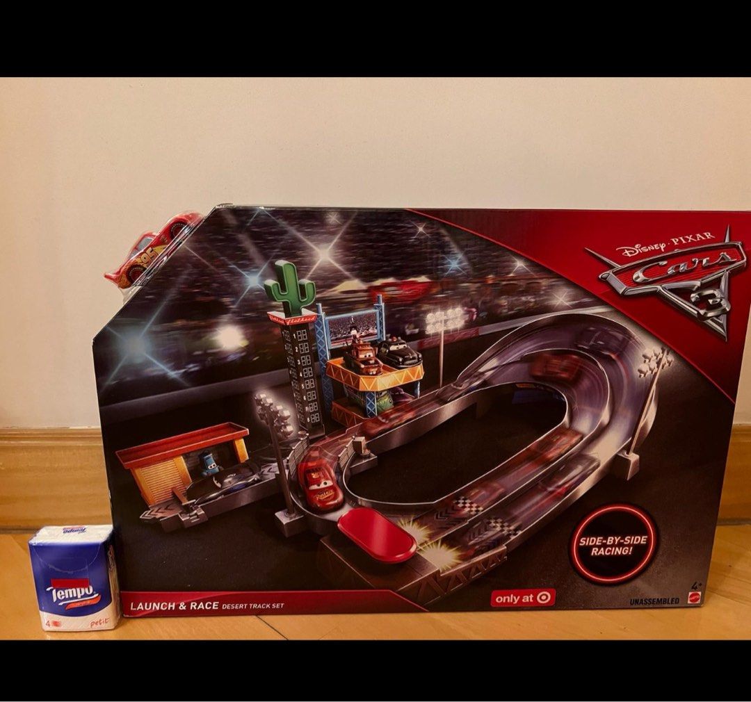 Disney Pixar Cars desert track set 全新未開封, 興趣及遊戲, 玩具 & 遊戲類 - Carousell