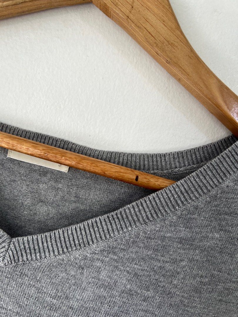 GU x UNIQLO knitted vest, Women's Fashion, Tops, Blouses on Carousell