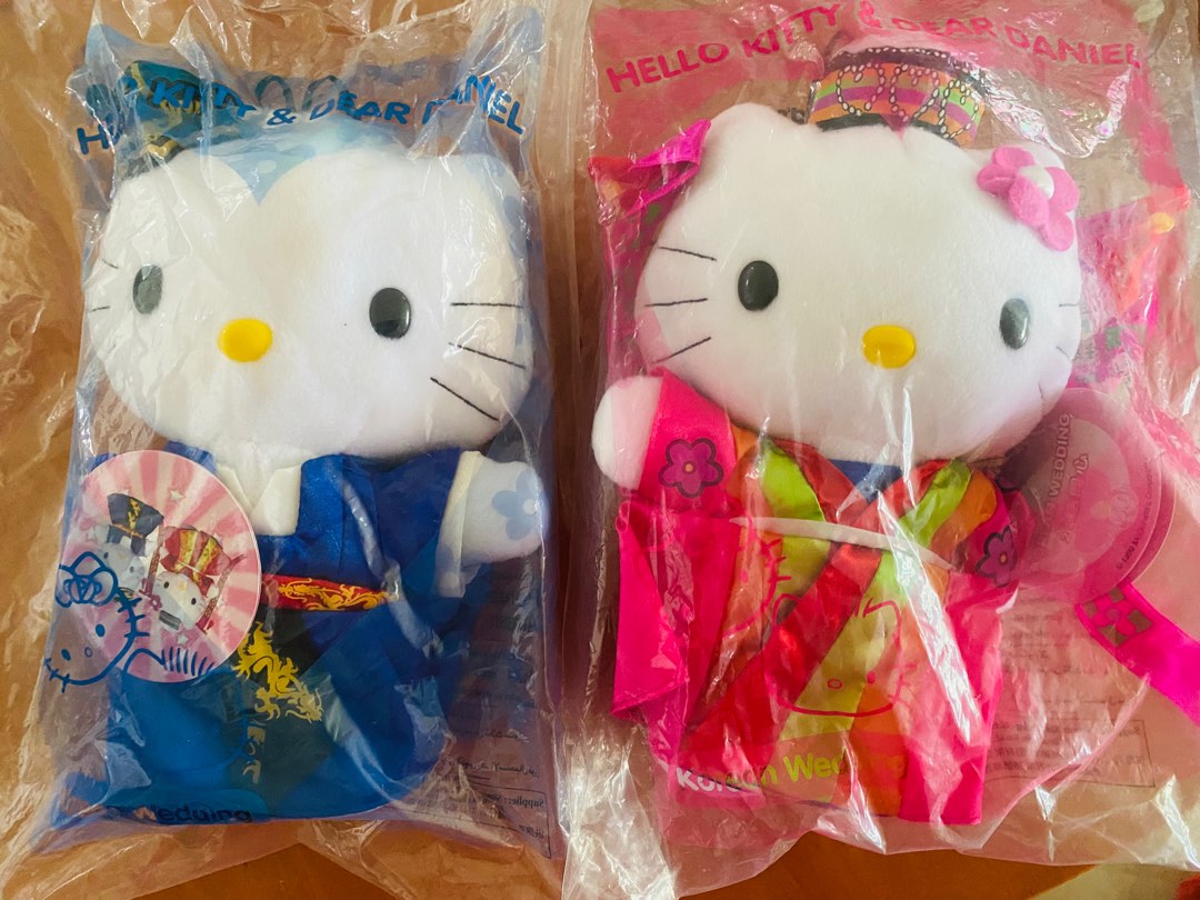 Hello Kitty pair- Wedding, Hobbies & Toys, Toys & Games on Carousell