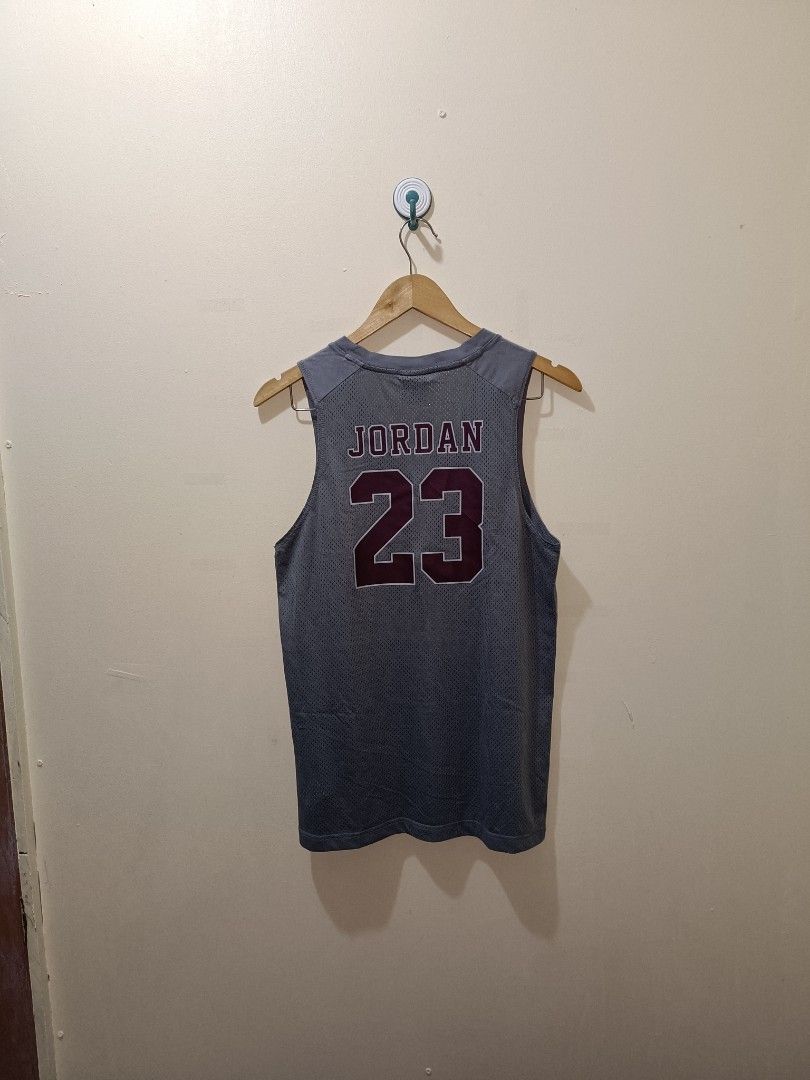 Jordan Sando, Men's Fashion, Activewear on Carousell