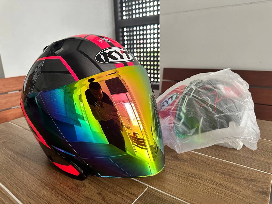KYT Helmet, Motorcycles, Motorcycle Apparel on Carousell