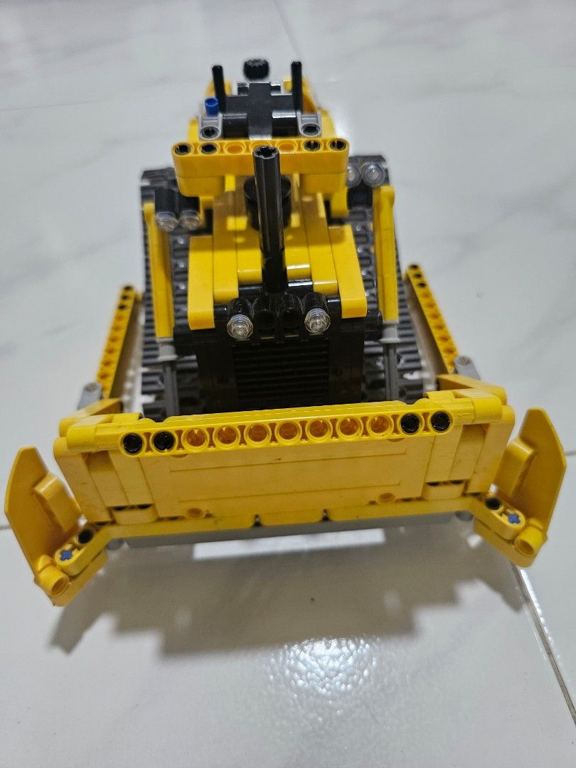 Lego bulldozer 42028, Hobbies & Toys, Toys & Games on Carousell