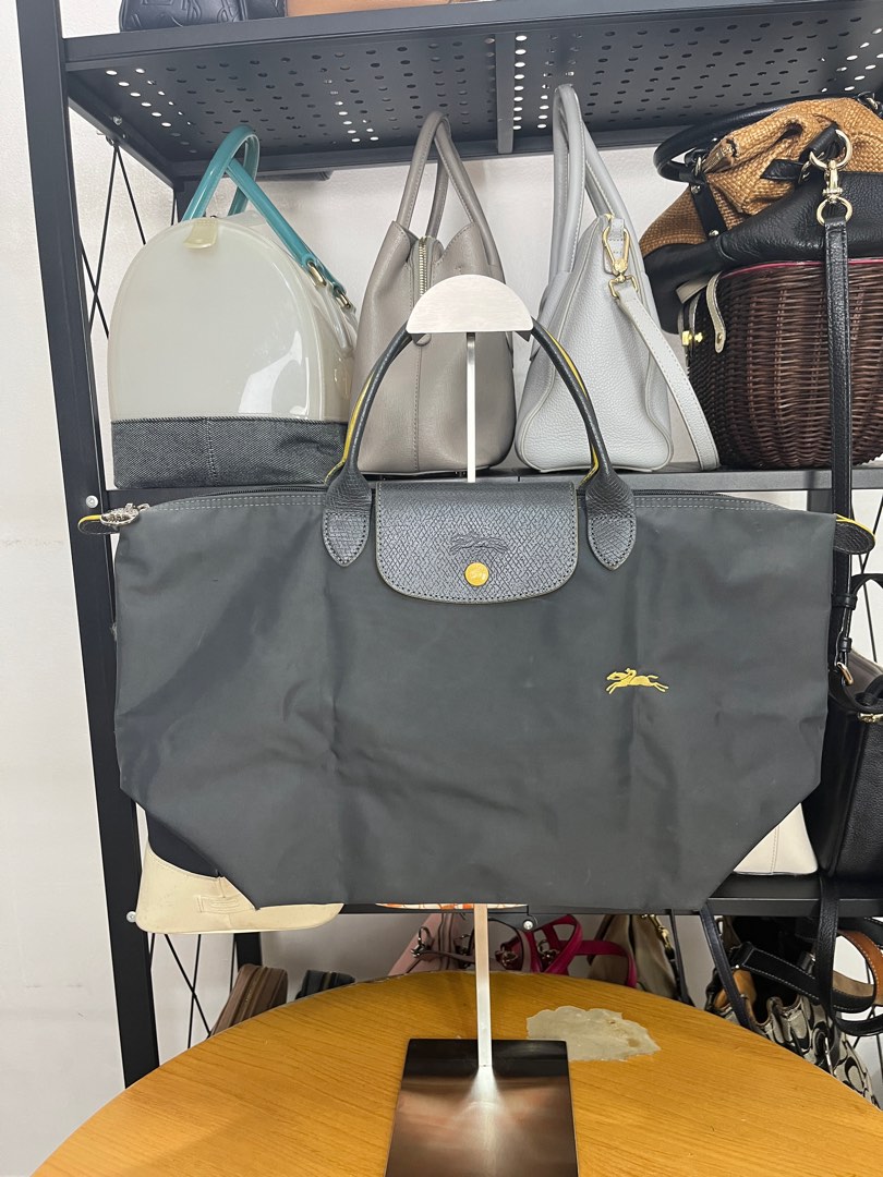Long Champ Gun Metal Le Pliage Nylon (Medium), Luxury, Bags & Wallets ...