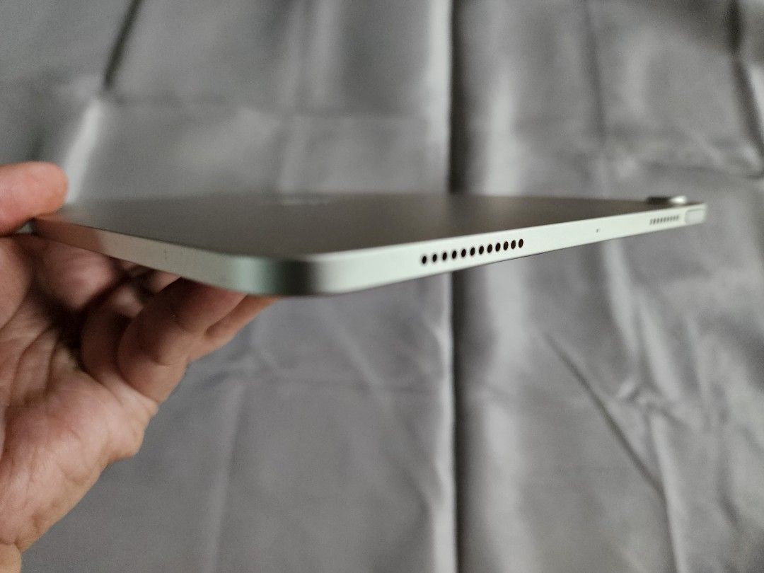 M1 chip iPad air 5 Starlight color, Mobile Phones & Gadgets, Tablets ...