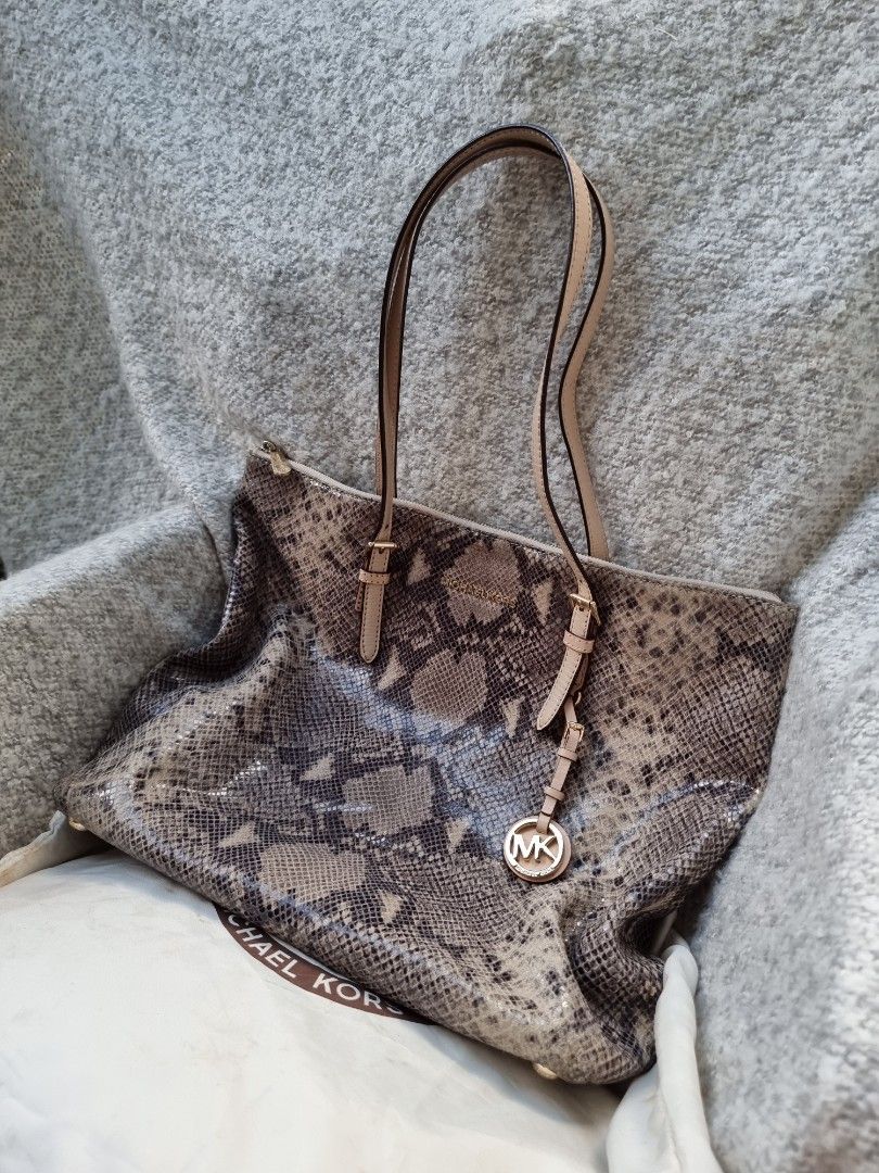 MICHAEL KORS PYTHON PRINT SHOPPER TOTE, Luxury, Bags & Wallets on Carousell