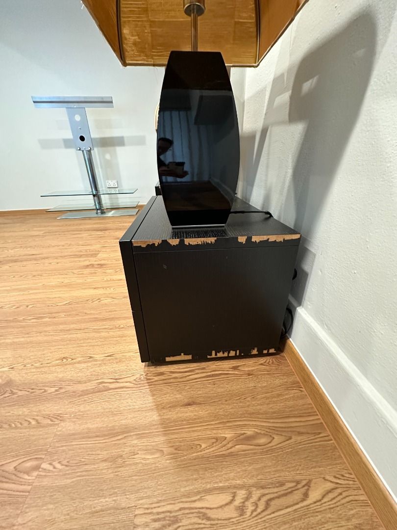 MINOTTI ARCHIPENKO BEDSIDE TABLE, Furniture & Home Living, Furniture, Shelves, Cabinets & Racks ...