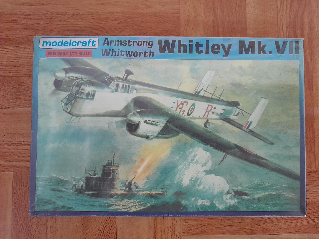 Model Kit: MODELCRAFT 1/72 Armstrong Whitworth Whitley Mk VII British ...